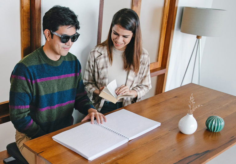 Programs & Services – Vista Center for the Blind and Visually Impaired